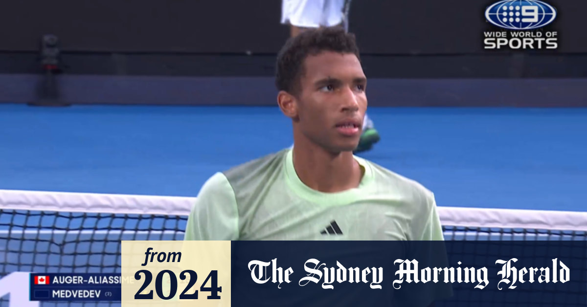 Video: Australian Open Highlights: Felix Auger-Aliassime v Daniil Medvedev